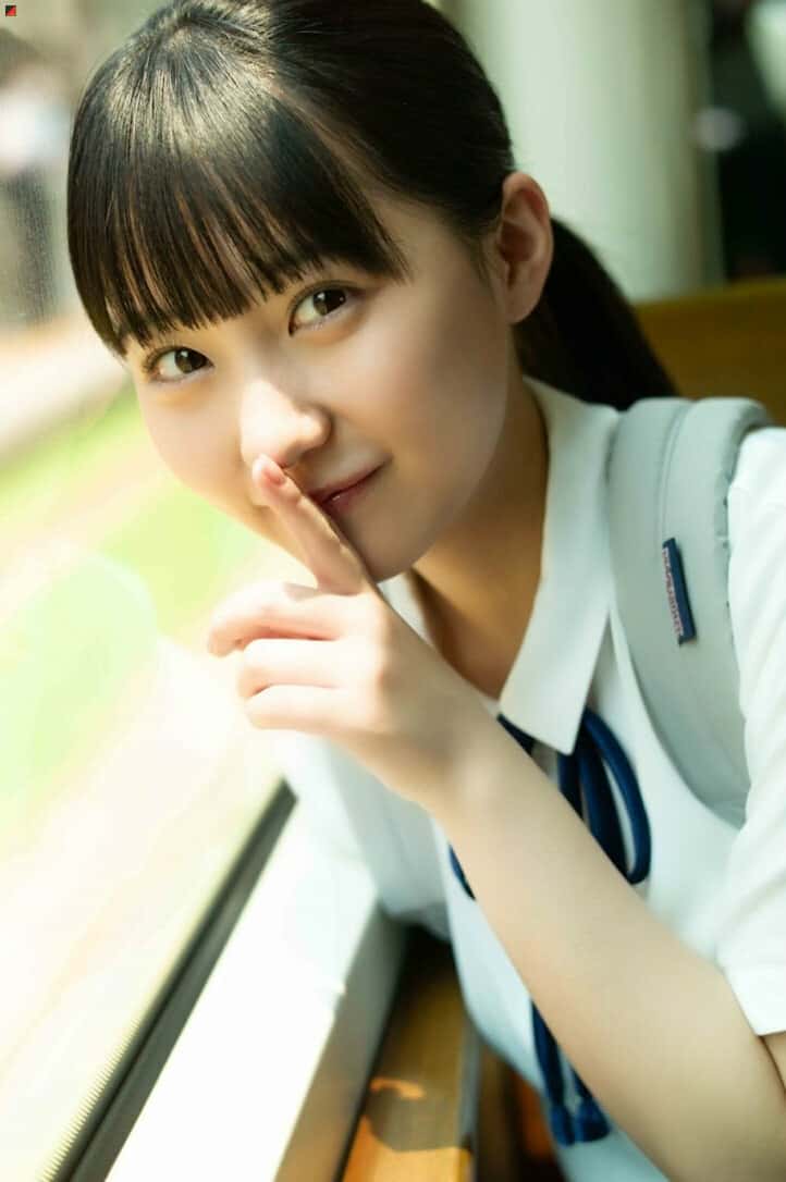 Photobook Pertama untuk Tanaka Miku Diumumkan | GwiGwi